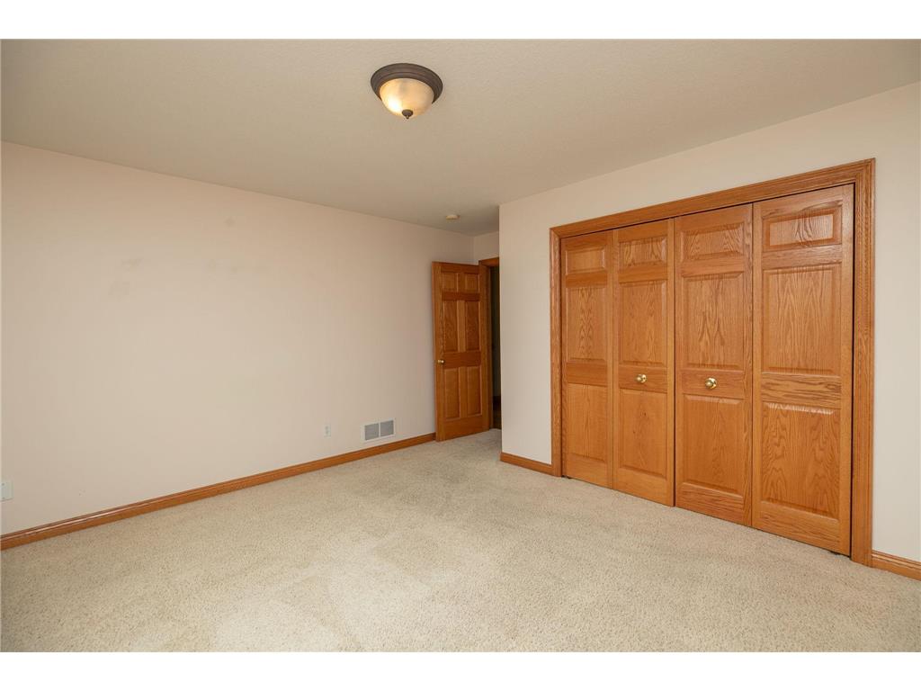 3902 Chip Shot Lane SE, Rochester, MN, 55904 | MLS: 6489583 | Edina Realty