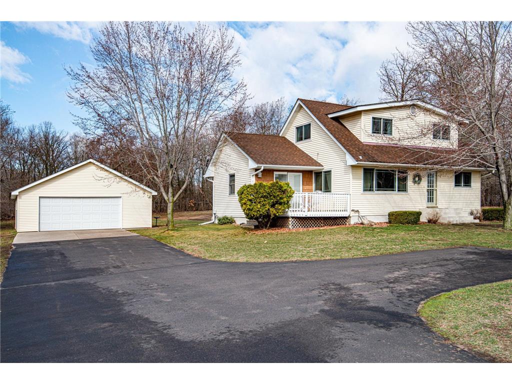 39100 Harder Parkway, North Branch, MN, 55056 | MLS: 6511933 | Edina Realty