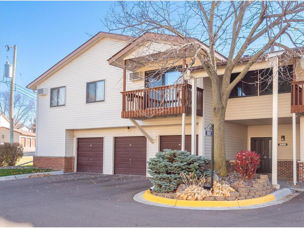 3921 Foss Road #205, Saint Anthony, MN, 55421 | MLS: 6688174 | Edina Realty