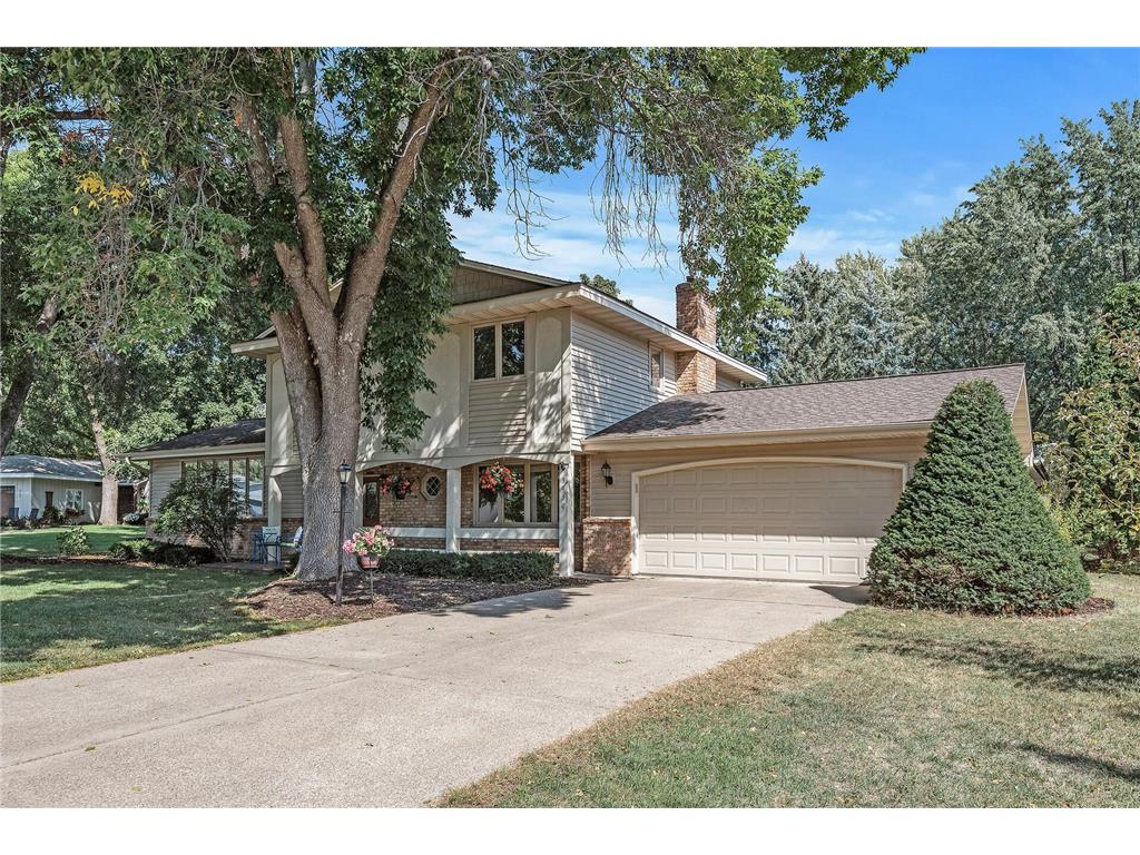 3950 Yorktown Lane N, Plymouth, MN, 55441 | MLS: 6434037 | Edina Realty