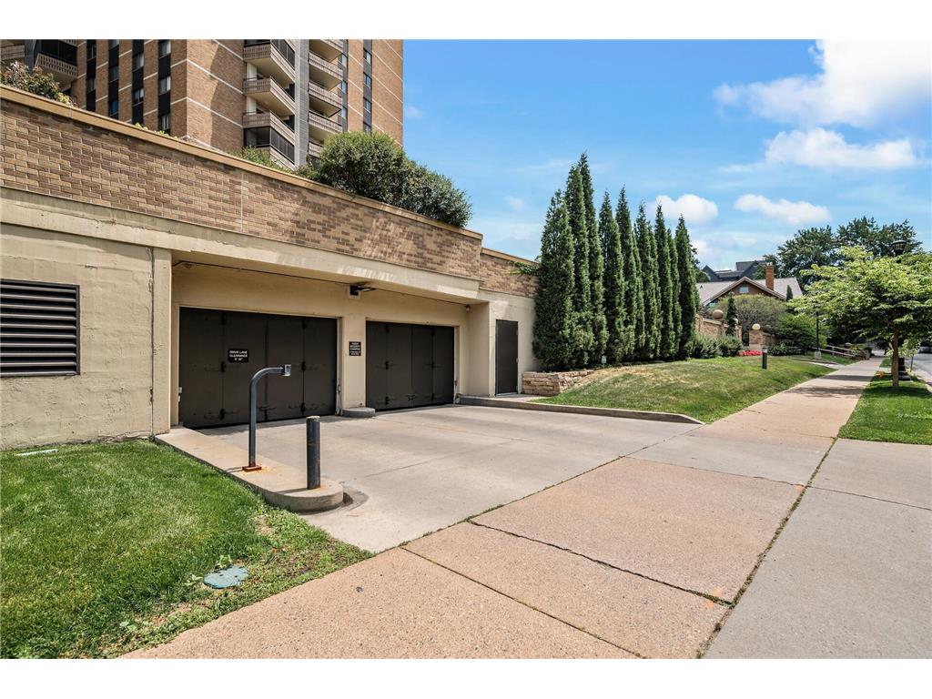400 Groveland Avenue #1810, Minneapolis, MN, 55403 | MLS: 6749784 ...