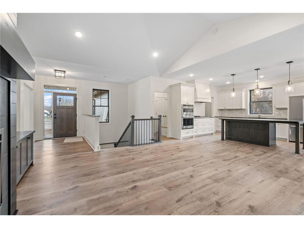 400 Tessier Court, Vadnais Heights, MN, 55127 | MLS: 6522644 | Edina Realty