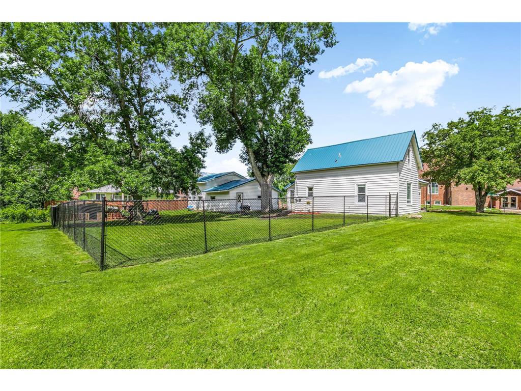 402 Main Street S, Atwater, MN, 56209 | MLS: 6757487 | Edina Realty