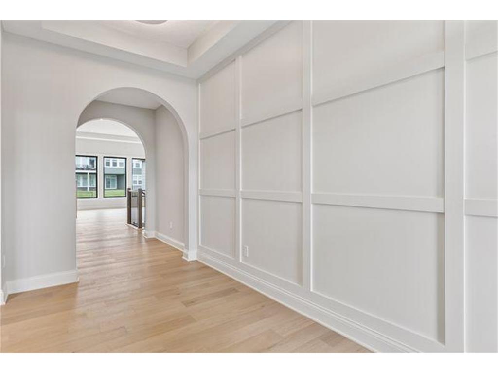 4029 Arbor Drive, Woodbury, MN, 55129 | MLS: 6707999 | Edina Realty