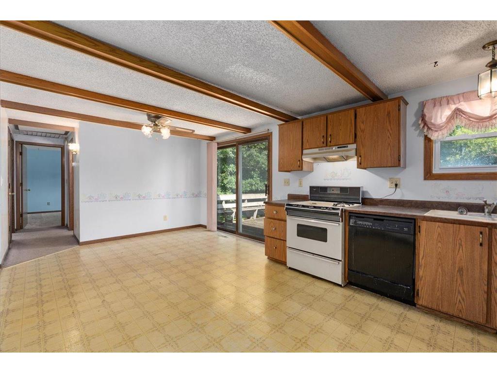 403 Walnut Drive, Woodville, WI, 54028 | MLS: 6749778 | Edina Realty