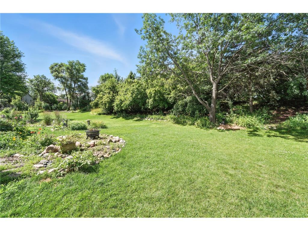 4049 Deerwood Trail, Eagan, MN, 55122 | MLS: 6753865 | Edina Realty