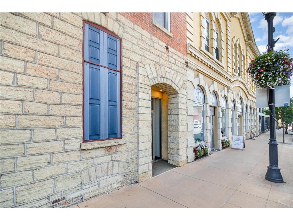 405 Main Street #305, Red Wing, MN, 55066 | MLS: 6678948 | Edina Realty