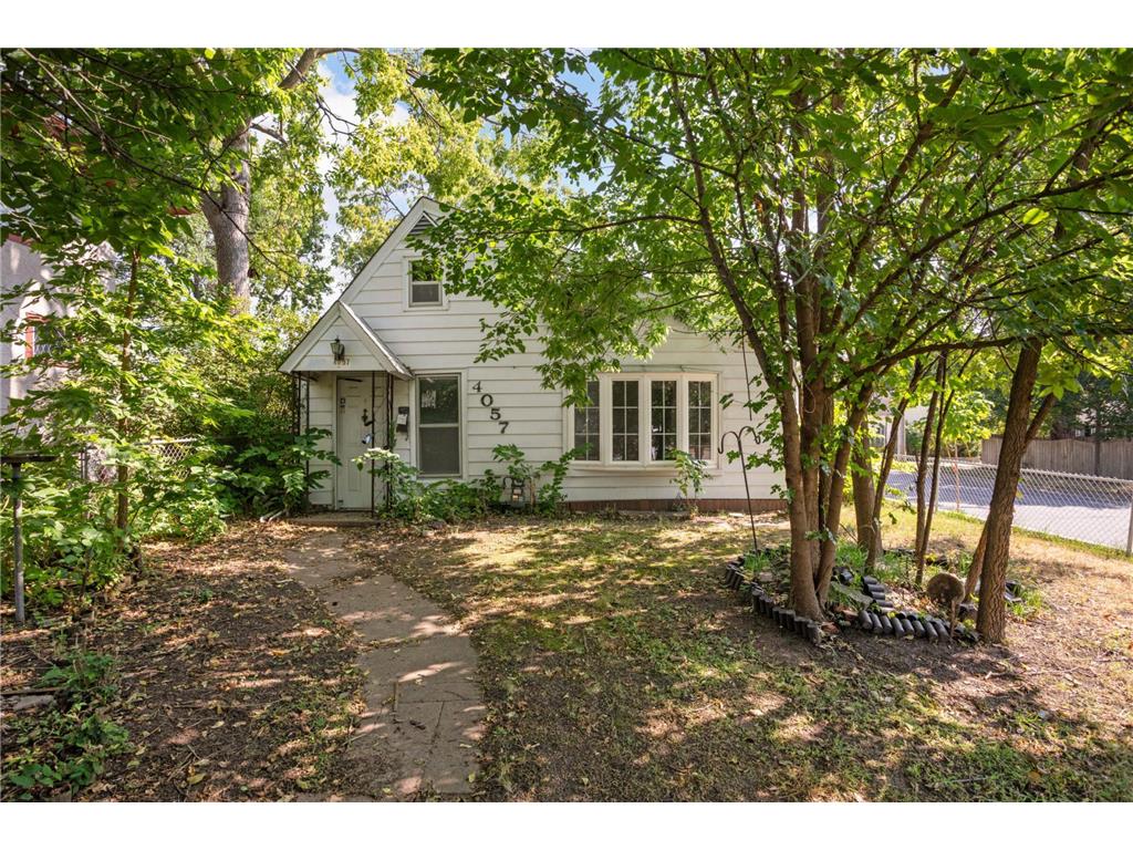 4057 Elliot Avenue, Minneapolis, MN, 55407 | MLS: 6601003 | Edina Realty