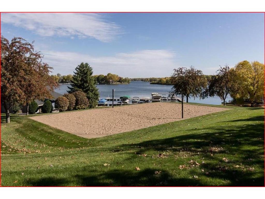 4060 Eau Claire Circle NE, Prior Lake, MN, 55372 | MLS: 6708200 | Edina ...