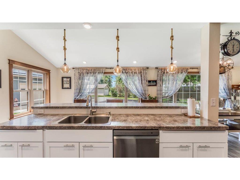 40725 State Highway 28, Sauk Centre, MN, 56378 | MLS: 6768429 | Edina ...