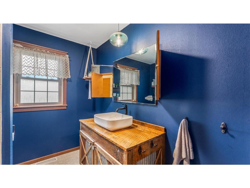 40725 State Highway 28, Sauk Centre, MN, 56378 | MLS: 6768429 | Edina ...