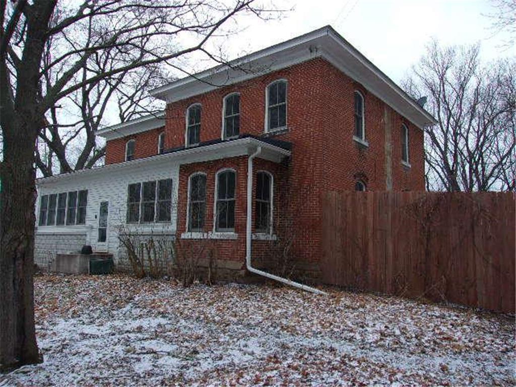 410 Highland View, Houlton, WI, 54082 | MLS: 6473740 | Edina Realty