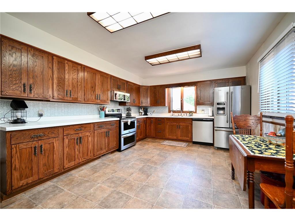 411 W Howard Street, Winona, MN, 55987 | MLS: 6763757 | Edina Realty