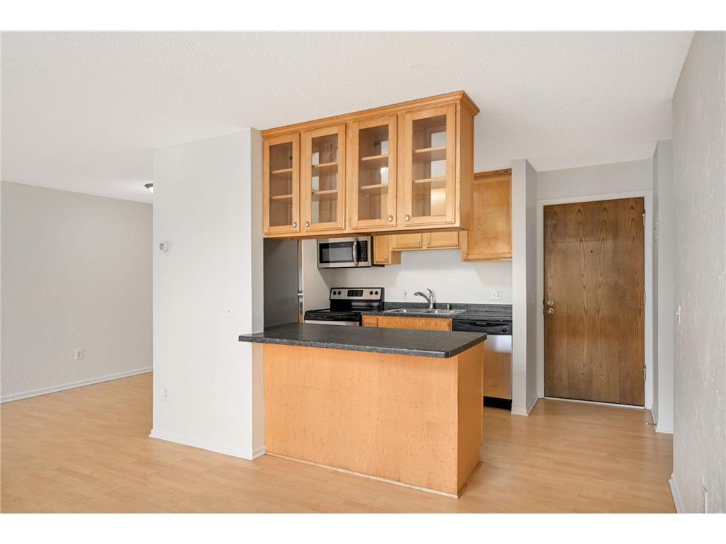 4110 Rahn Road #210, Eagan, MN, 55122 | MLS: 6705137 | Edina Realty