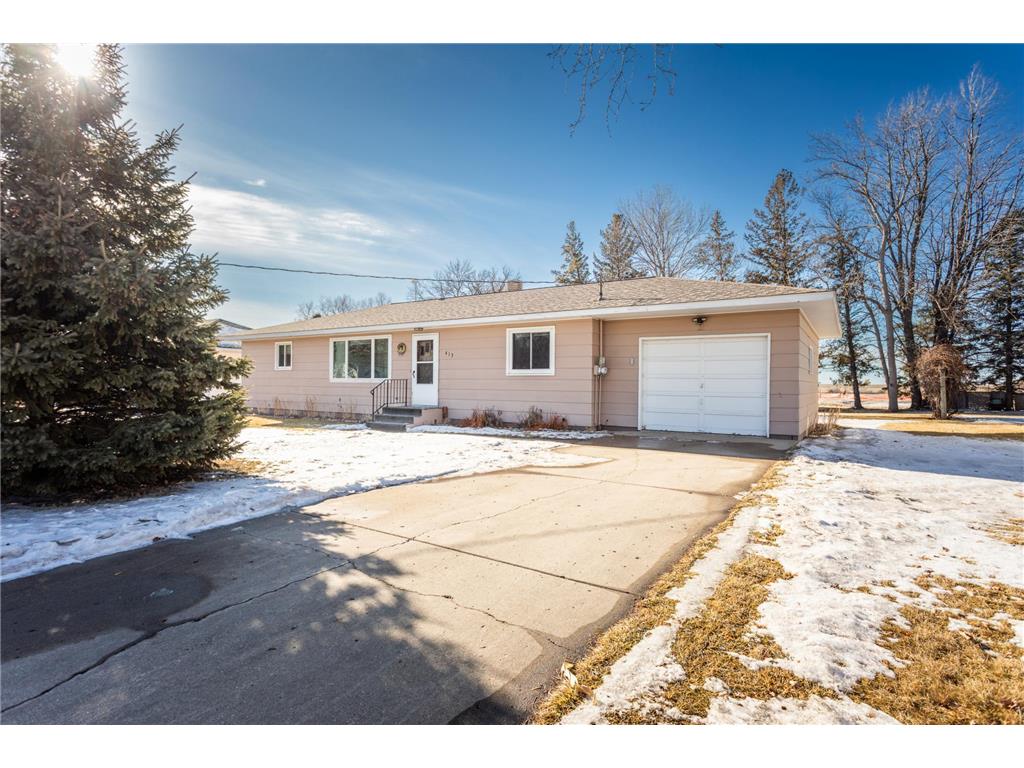413 1st Street N, Hoffman, MN, 56339 | MLS: 6654855 | Edina Realty