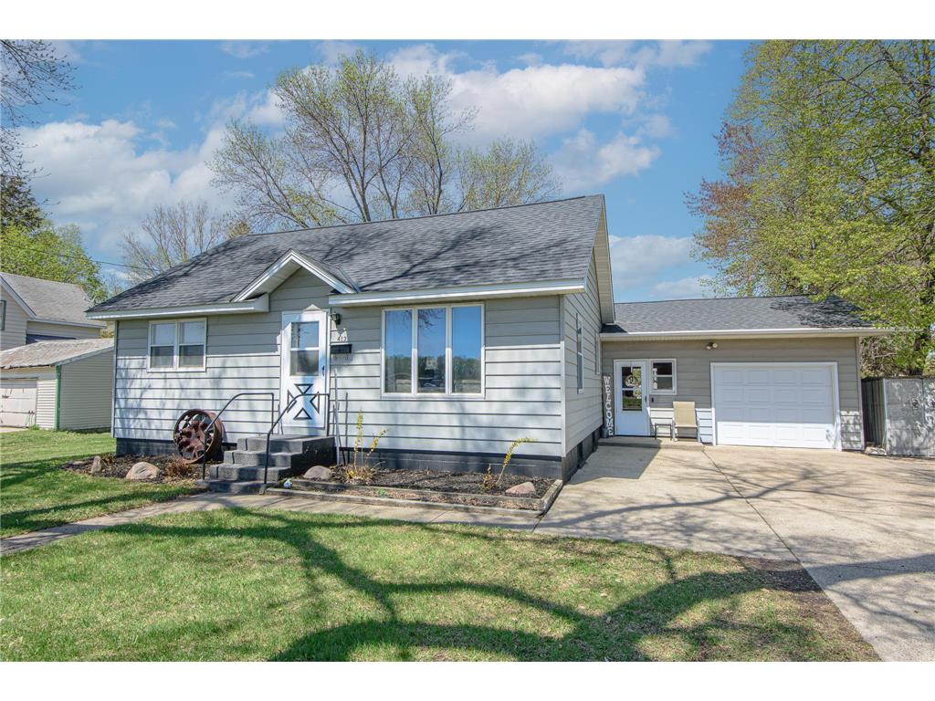 413 2nd Street S, Cold Spring, MN, 56320 | MLS: 6716748 | Edina Realty