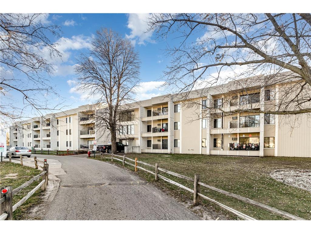 4130 Rahn Road #303, Eagan, MN, 55122 | MLS: 6504857 | Edina Realty