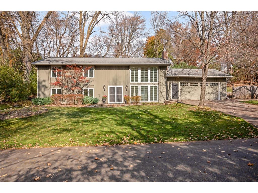 4136 Hillcrest Road, Deephaven, MN, 55391 | MLS: 6632828 | Edina Realty