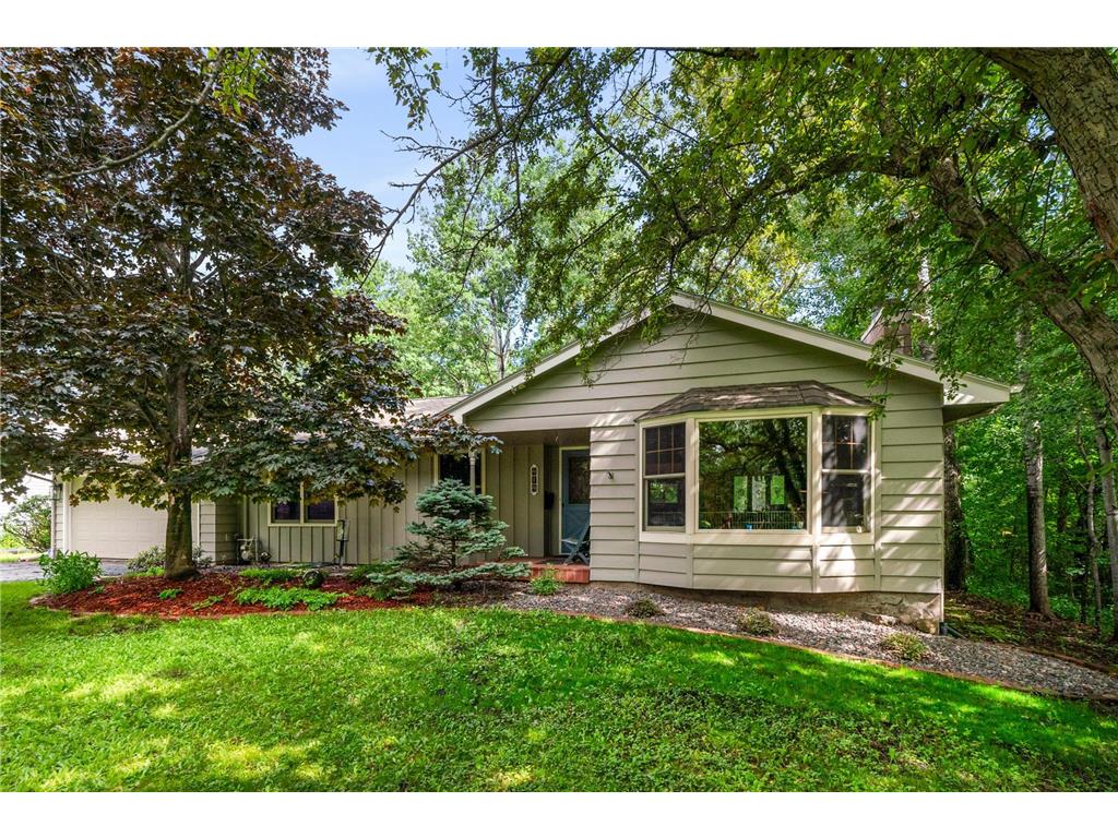 414 Pinewood Lane, Duluth, MN, 55804 | MLS: 6557447 | Edina Realty