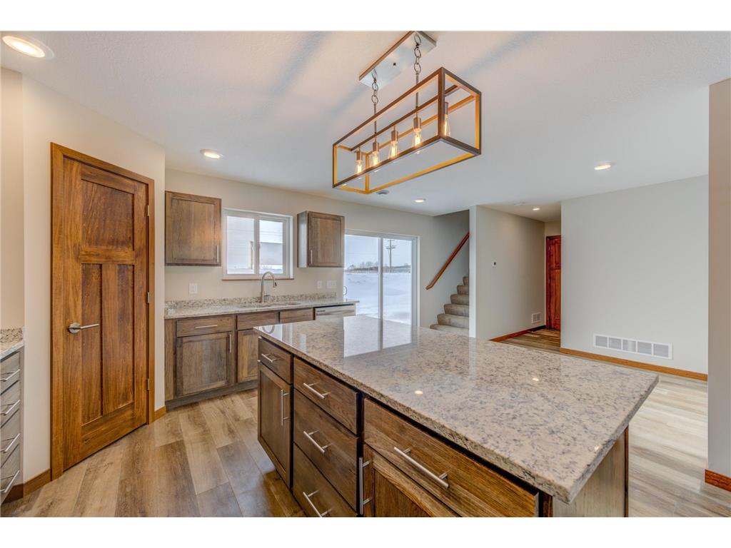 416 Sierra Place, Roberts, WI, 54023 | MLS: 6427316 | Edina Realty