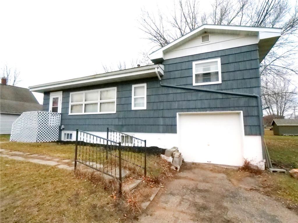 417 8th Street E, Wabasha, MN, 55981 | MLS: 6474810 | Edina Realty