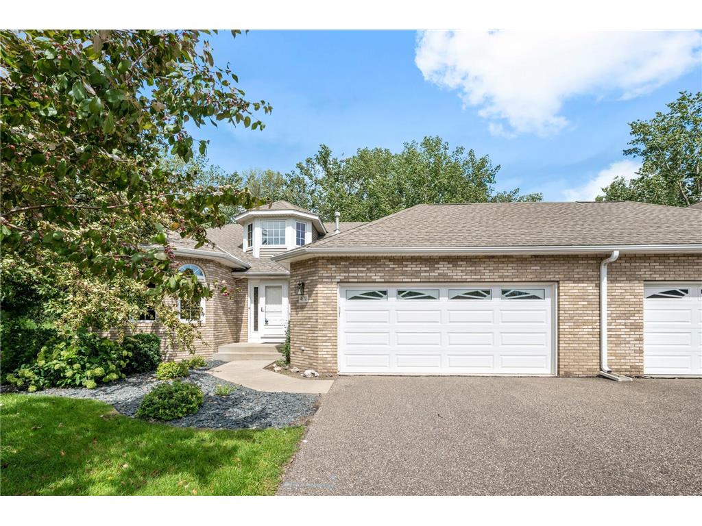 4170 Thornhill Lane, Vadnais Heights, MN, 55127 | MLS: 6419096 | Edina ...