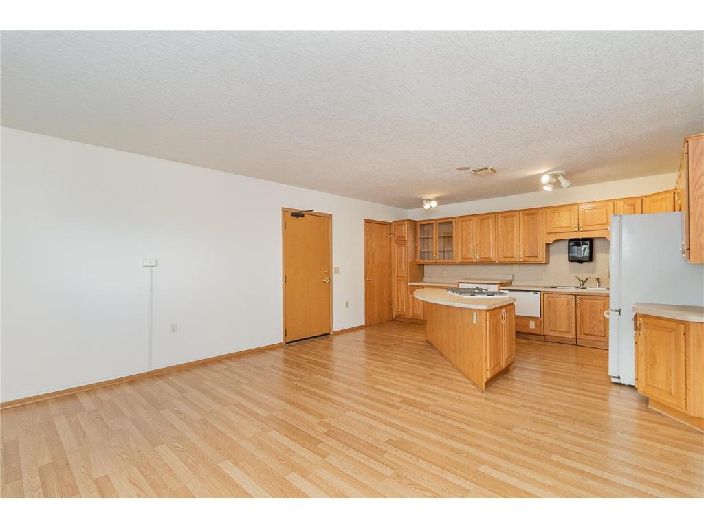 4172 Adair Avenue N #2, Robbinsdale, MN, 55422 | MLS: 6600407 | Edina ...