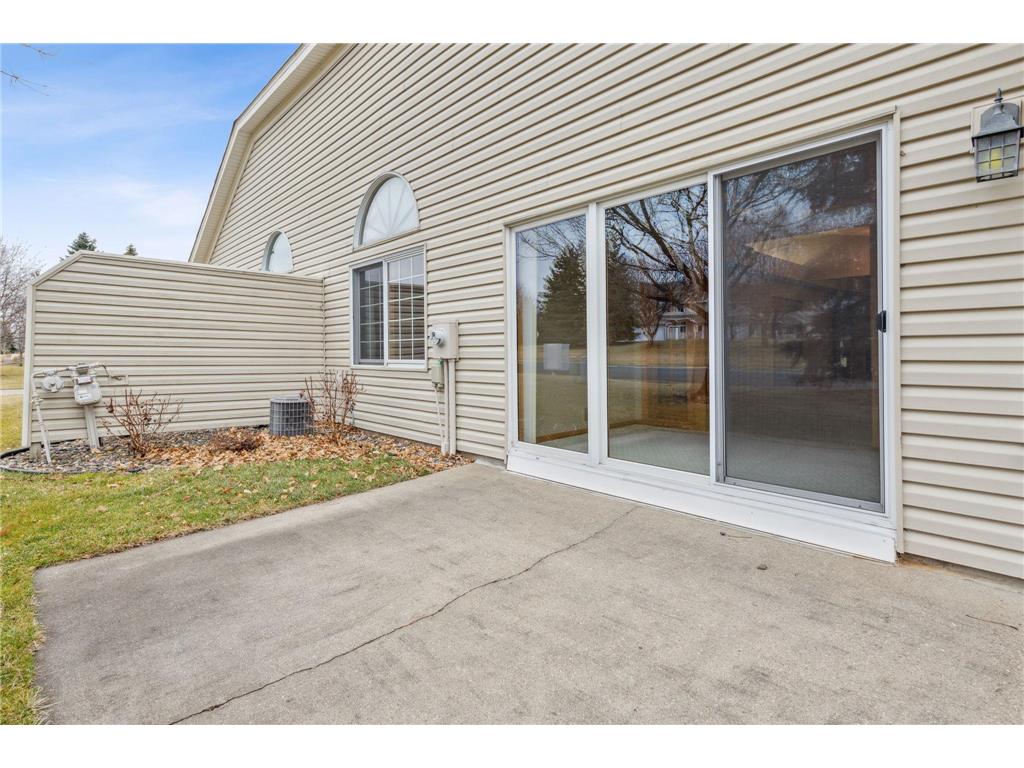 4175 Beaver Dam Road, Eagan, MN, 55122 | MLS: 6482664 | Edina Realty