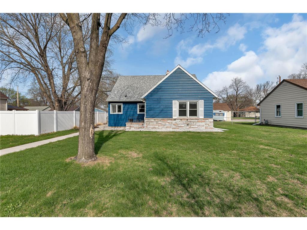 42 23rd Avenue N, Saint Cloud, MN, 56303 | MLS: 6709058 | Edina Realty