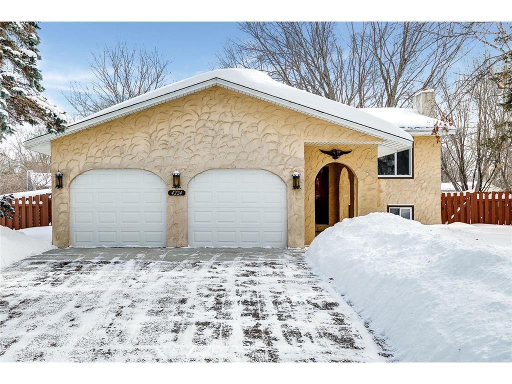 4224 Clark Circle, Vadnais Heights, MN, 55127 | MLS: 6337023 | Edina Realty