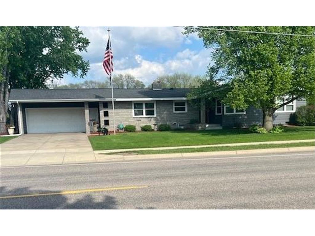 428 5th Avenue N, Cold Spring, MN, 56320 | MLS: 6677231 | Edina Realty