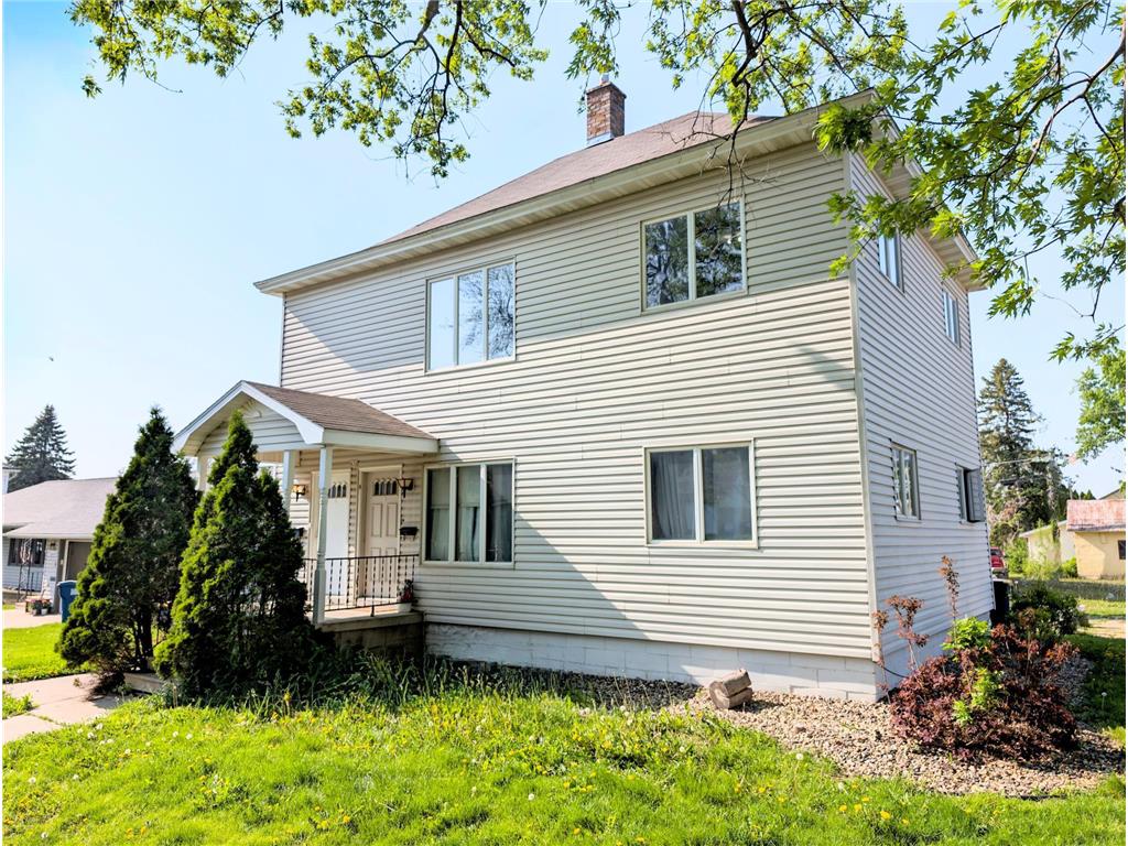 430 3rd Street, Kenyon, MN, 55946 | MLS: 6538933 | Edina Realty