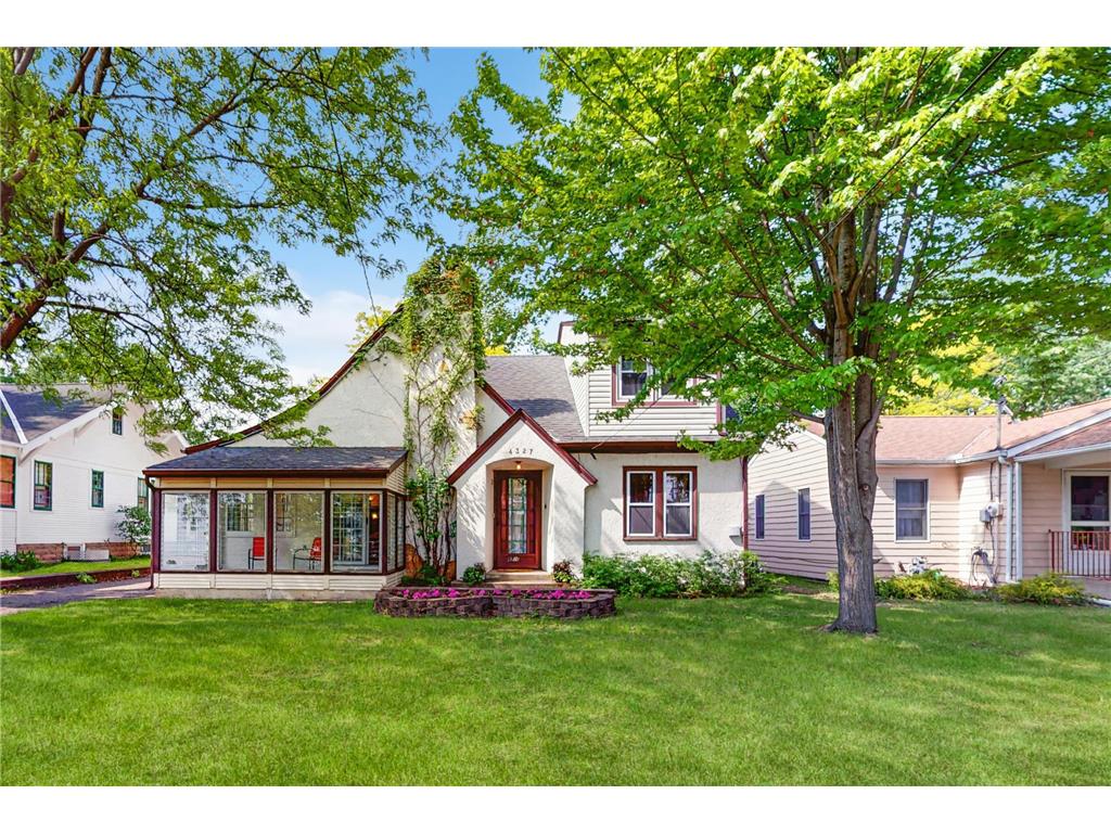 4327 W Broadway Avenue, Robbinsdale, MN, 55422 | MLS: 6720462 | Edina ...