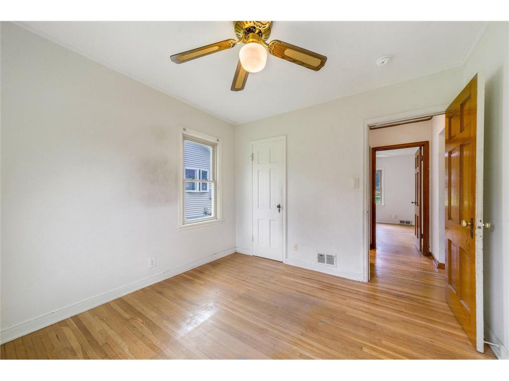 4349 Zane Avenue N, Crystal, MN, 55422 | MLS: 6564347 | Edina Realty