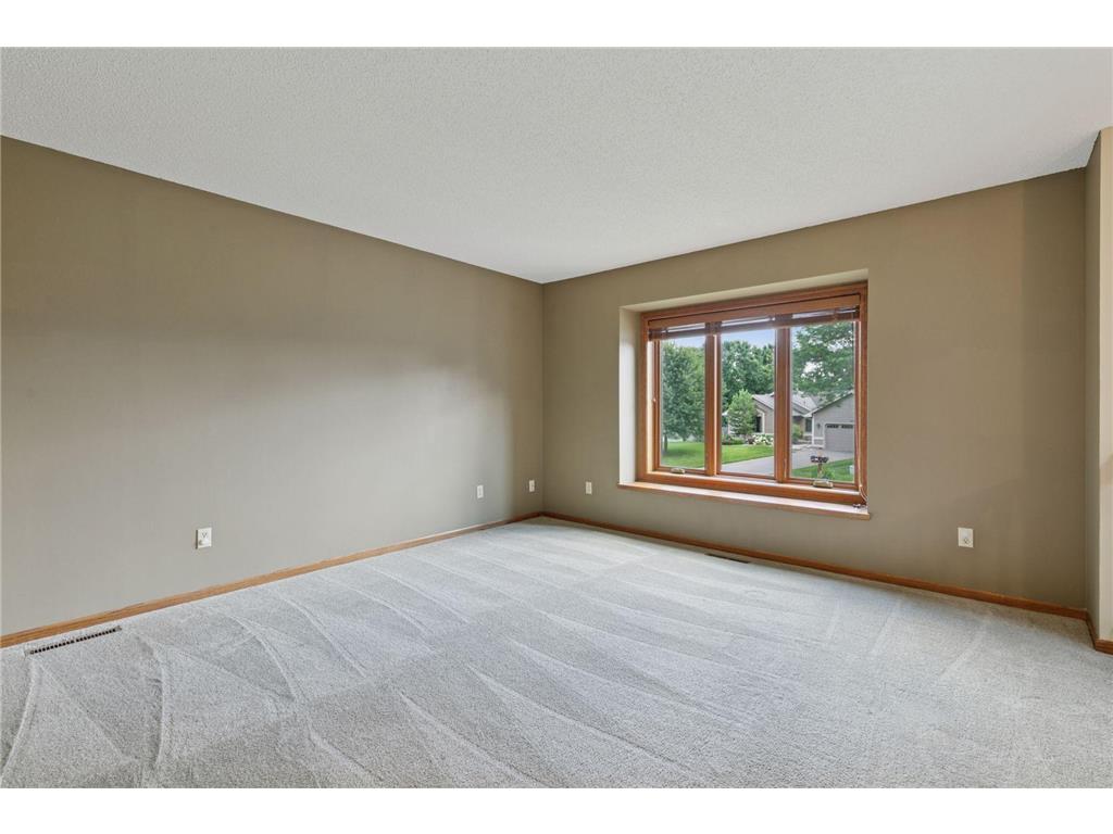 4363 Hamilton Drive, Eagan, MN, 55123 | MLS: 6759686 | Edina Realty