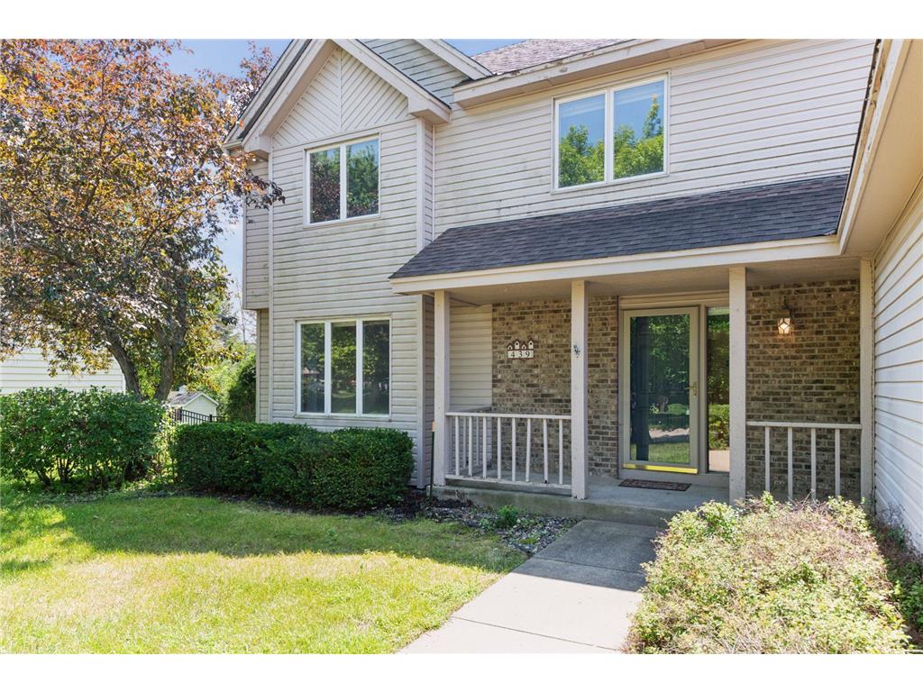 439 Ridge Lane, Chaska, MN, 55318 | MLS: 6765074 | Edina Realty