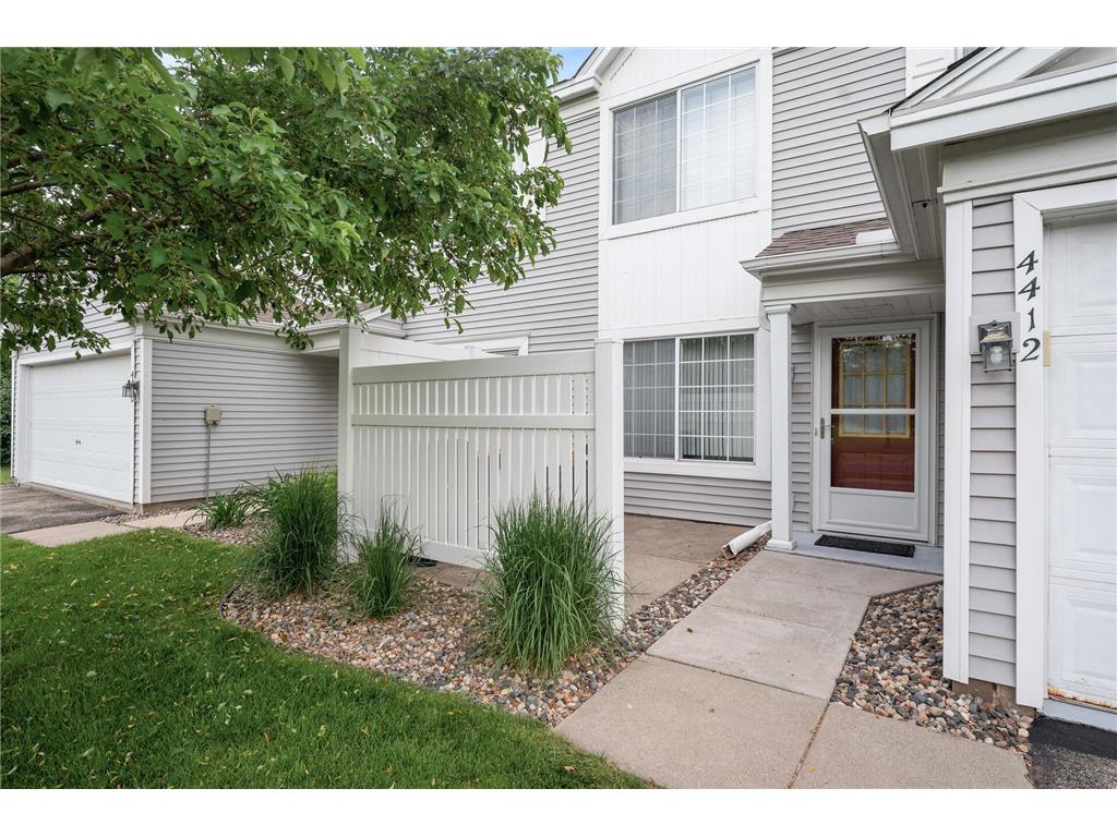 4412 Fremont Alcove #35, Eagan, MN, 55122 | MLS: 6383318 | Edina Realty