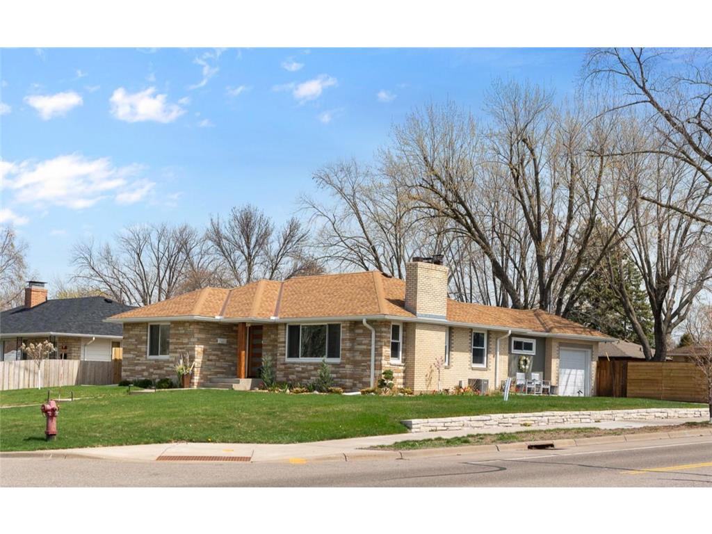 4500 Beard Avenue N, Robbinsdale, MN, 55422 | MLS: 6524083 | Edina Realty