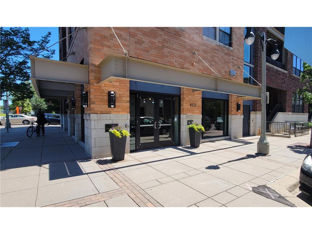 4525 Park Commons Drive #208, Saint Louis Park, MN, 55416 | MLS ...