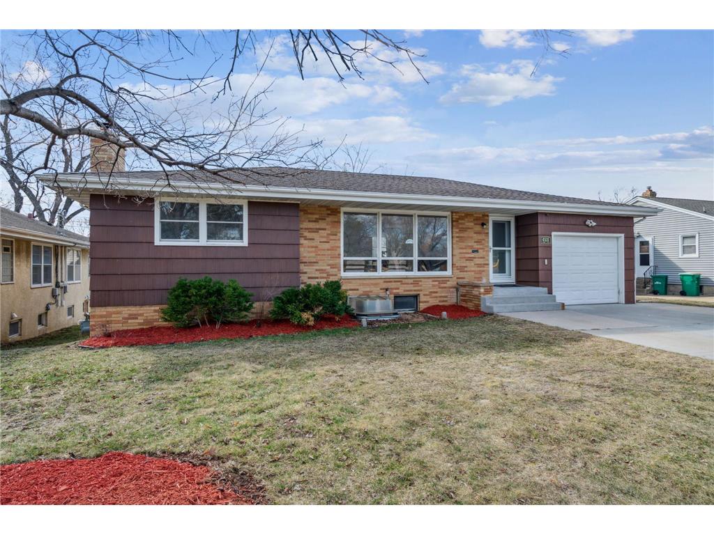 4531 France Avenue N, Robbinsdale, MN, 55422 | MLS: 6527894 | Edina Realty