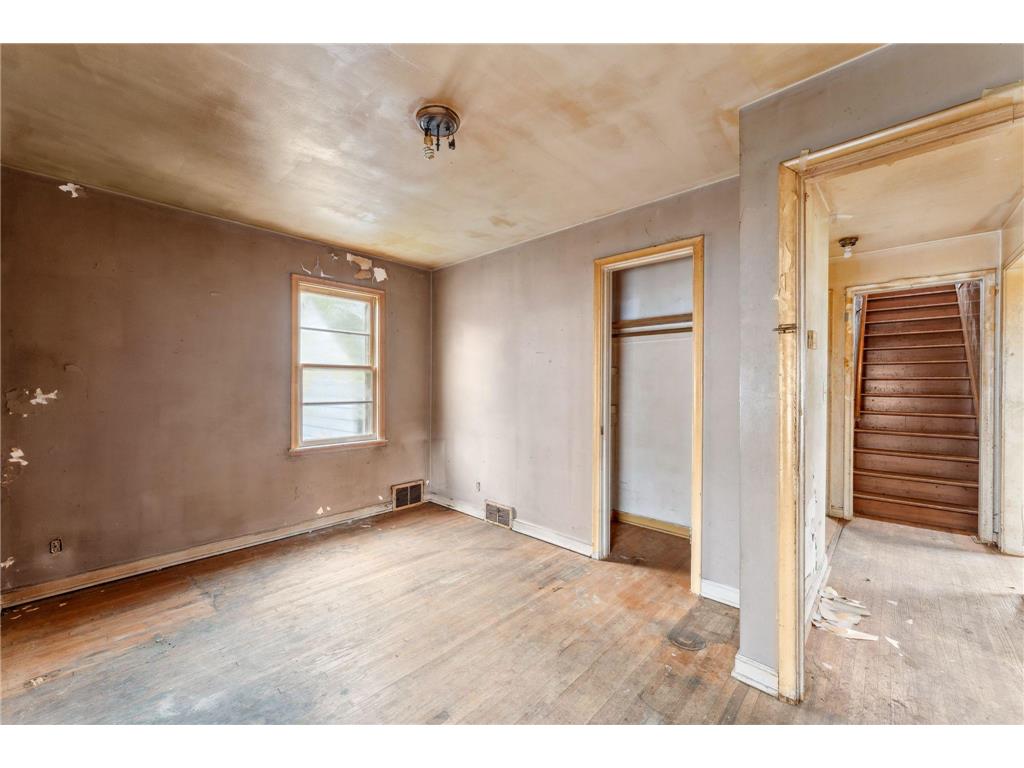 4533 Welcome Avenue N, Crystal, MN, 55422 | MLS: 6714401 | Edina Realty