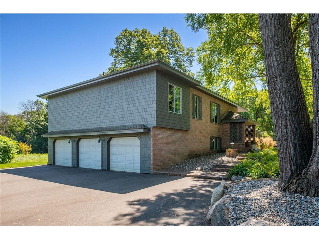 461 Peavey Lane, Wayzata, MN, 55391 | MLS: 6697199 | Edina Realty
