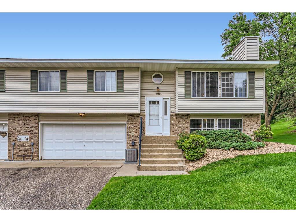 4620 1/2 Ridge Cliff Drive, Eagan, MN, 55122 | MLS: 6561731 | Edina Realty