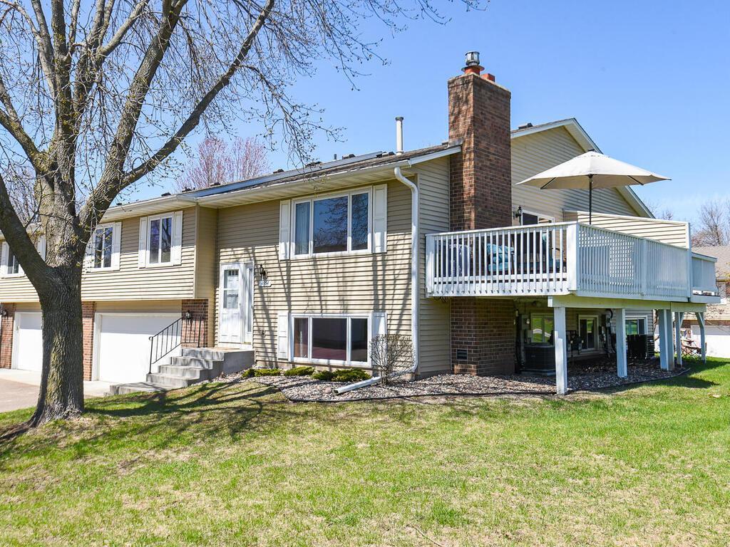 4654 Ridge Cliff Drive, Eagan, MN, 55122 | MLS: 6358227 | Edina Realty