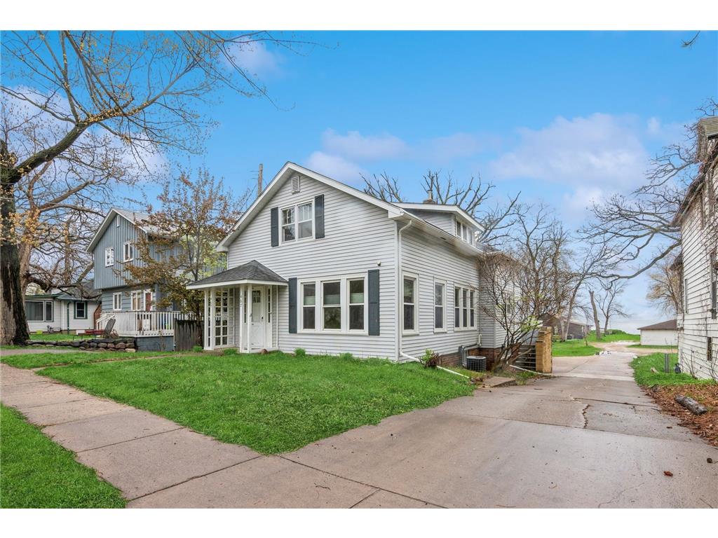 467 N Shore Drive, Forest Lake, MN, 55025 | MLS: 6486411 | Edina Realty