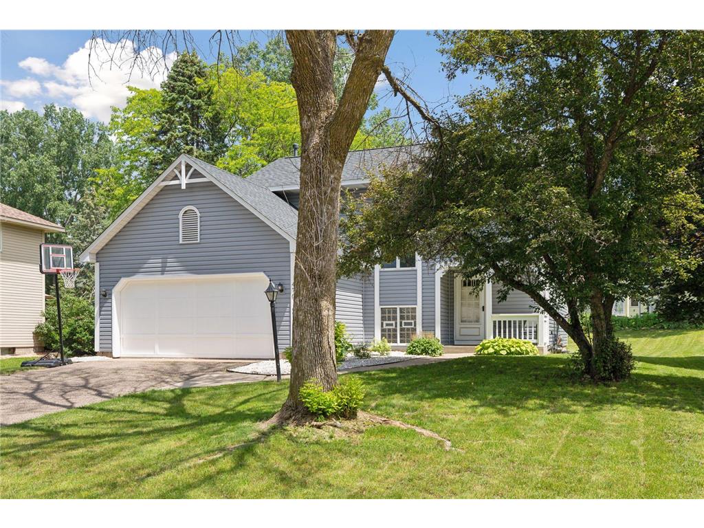 470 Mary Street S, Maplewood, MN, 55119 | MLS: 6557047 | Edina Realty