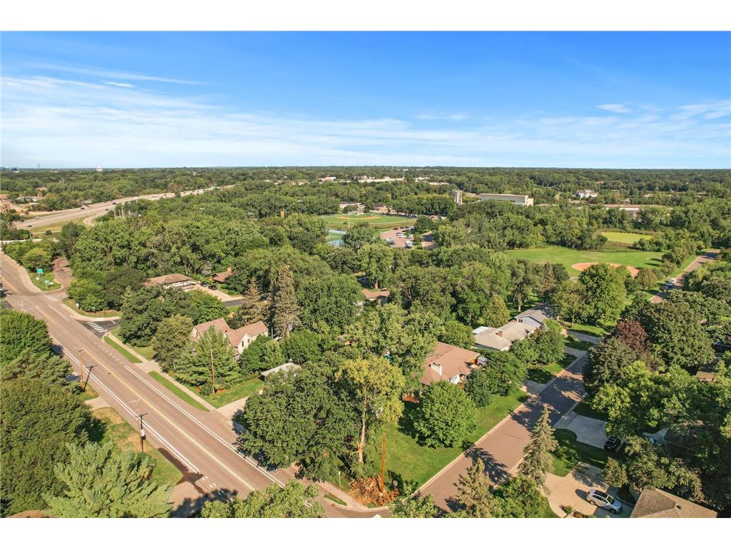 4700 Glenwood Avenue, Golden Valley, MN, 55422 | MLS: 6507159 | Edina ...