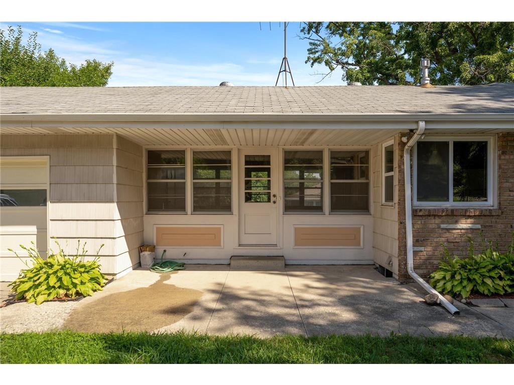 4700 Glenwood Avenue, Golden Valley, MN, 55422 | MLS: 6507159 | Edina ...