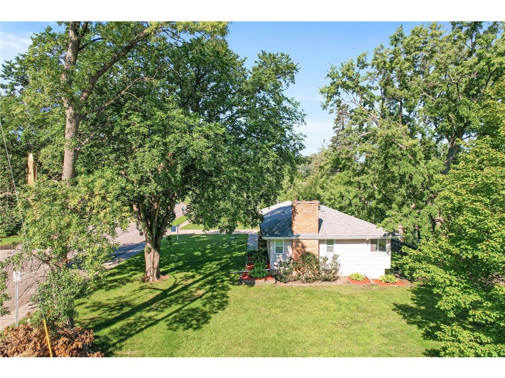 4700 Glenwood Avenue, Golden Valley, MN, 55422 | MLS: 6645314 | Edina ...