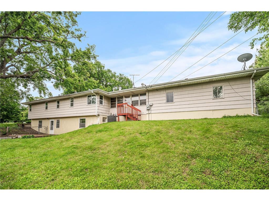 4700 Glenwood Avenue, Golden Valley, MN, 55422 | MLS: 6645314 | Edina ...